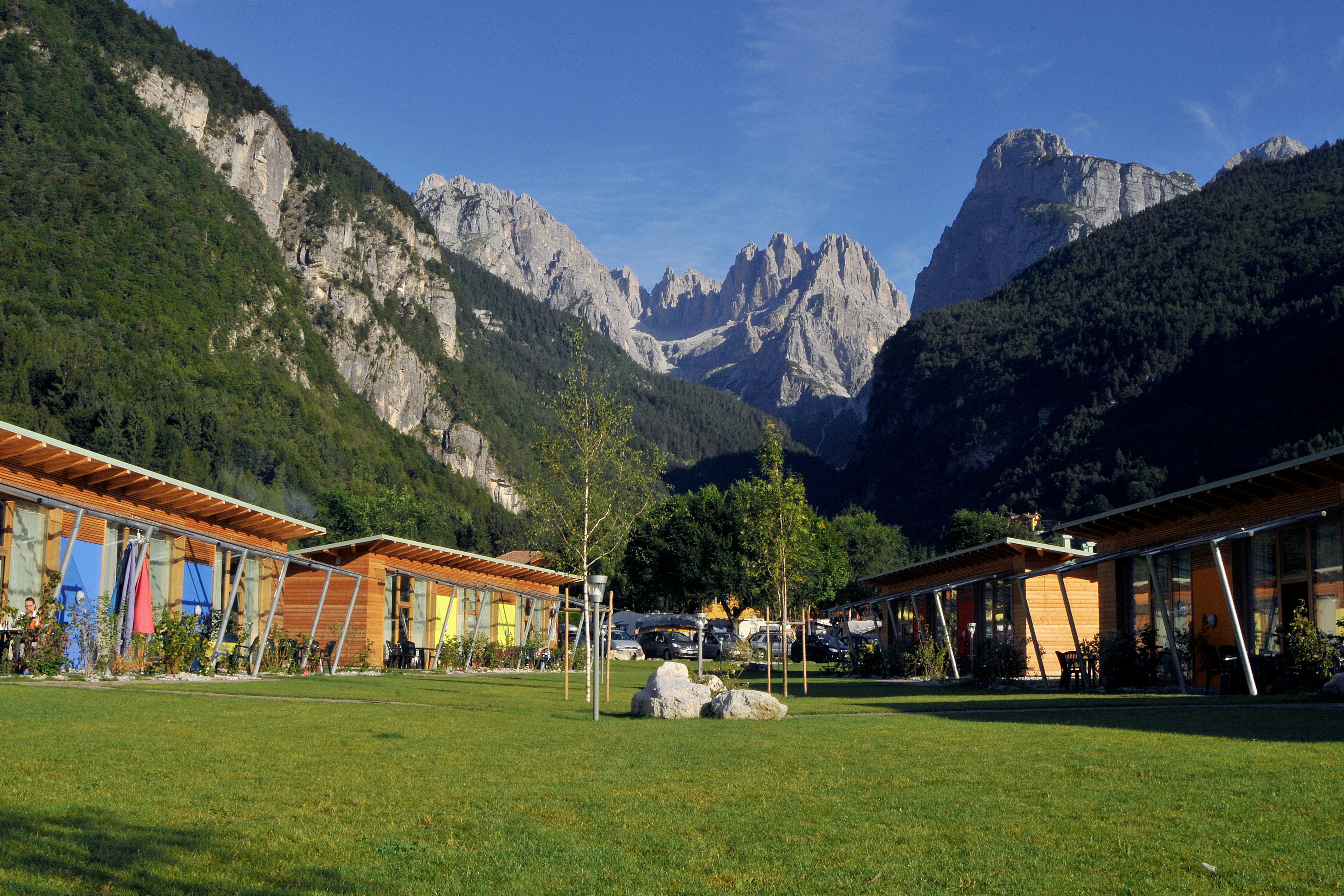 Fabelhafte Camping Spiaggia Lago Di Molveno Fotos Bild