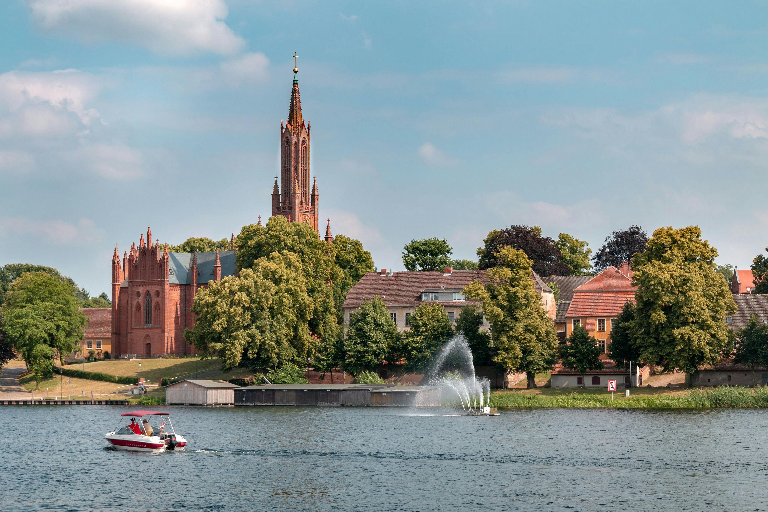 Camping Kloster Malchow » Top Campingplätze | PiNCAMP by ADAC